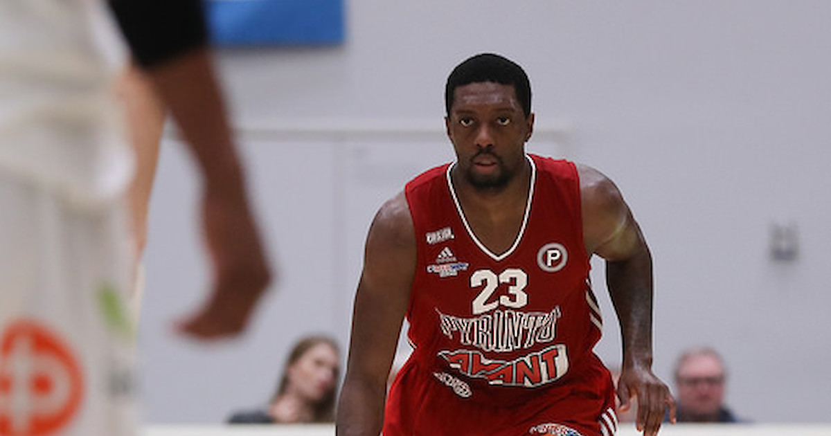 Jussi Laakso ja KarhuBasket jatkosopimukseen, Kelvin Lewis ...